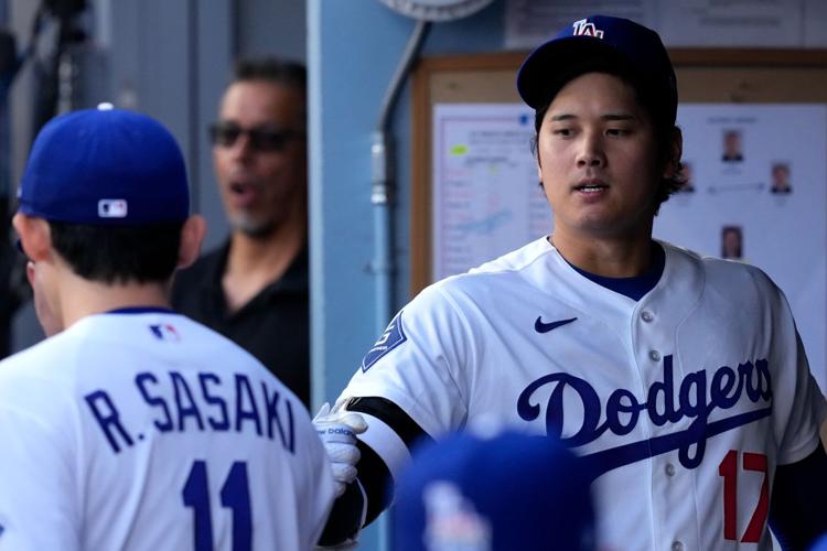 Freddie Freeman crushes a walkoff homer, lifting the Dodgers over the ...