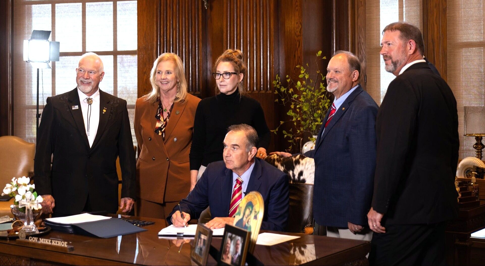 Gov. Kehoe signs anti-child sex trafficking, anti-grooming bill into ...