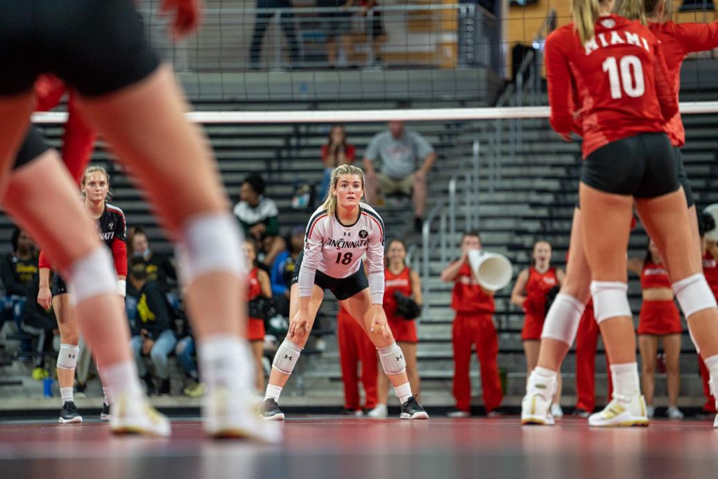 Women’s volleyball falls to Mustangs 3-1 | Sports | newsrecord.org