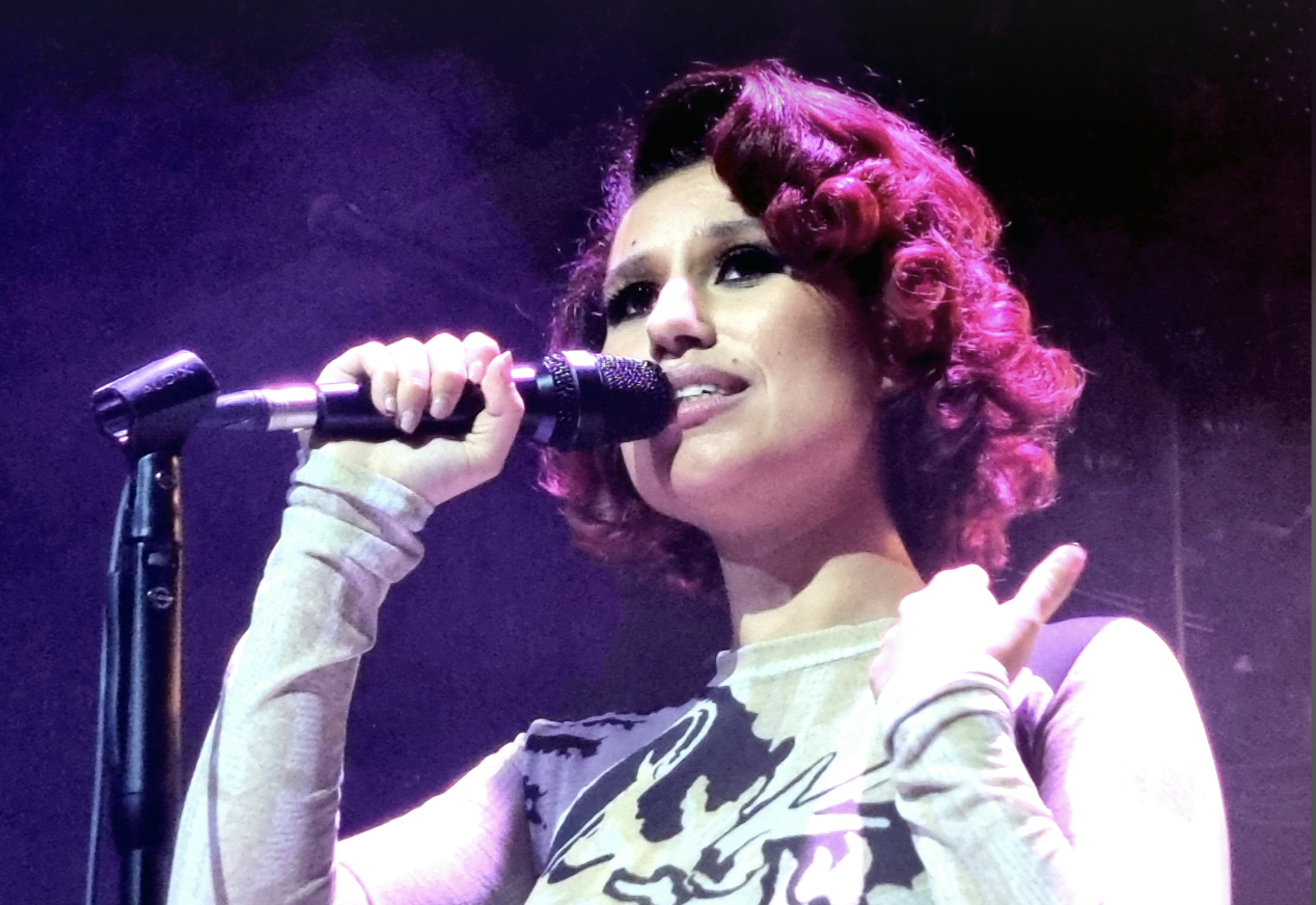 RAYE’s new album contains heartfelt hope | Life and Arts | newsrecord.org