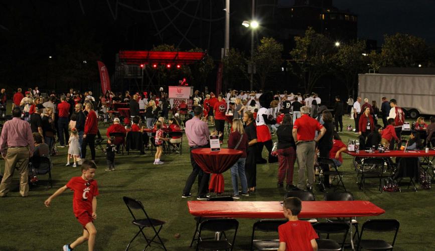 PHOTOS | A look at UC's Homecoming kickoff party | Gallery | newsrecord.org