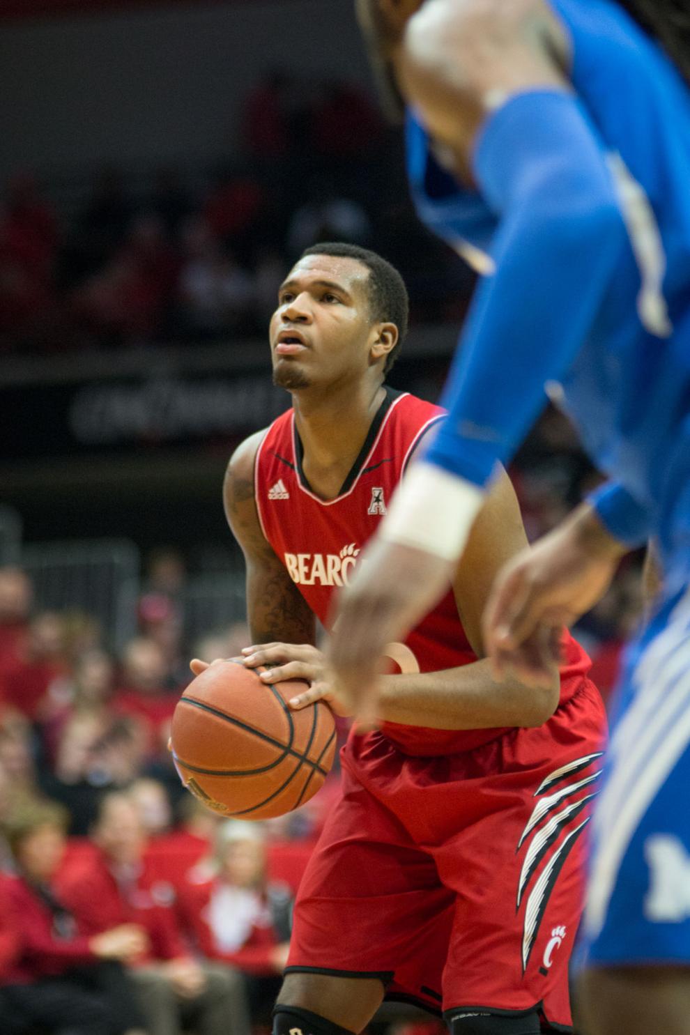 Men’s basketball prepares for American Athletic Conference play ...