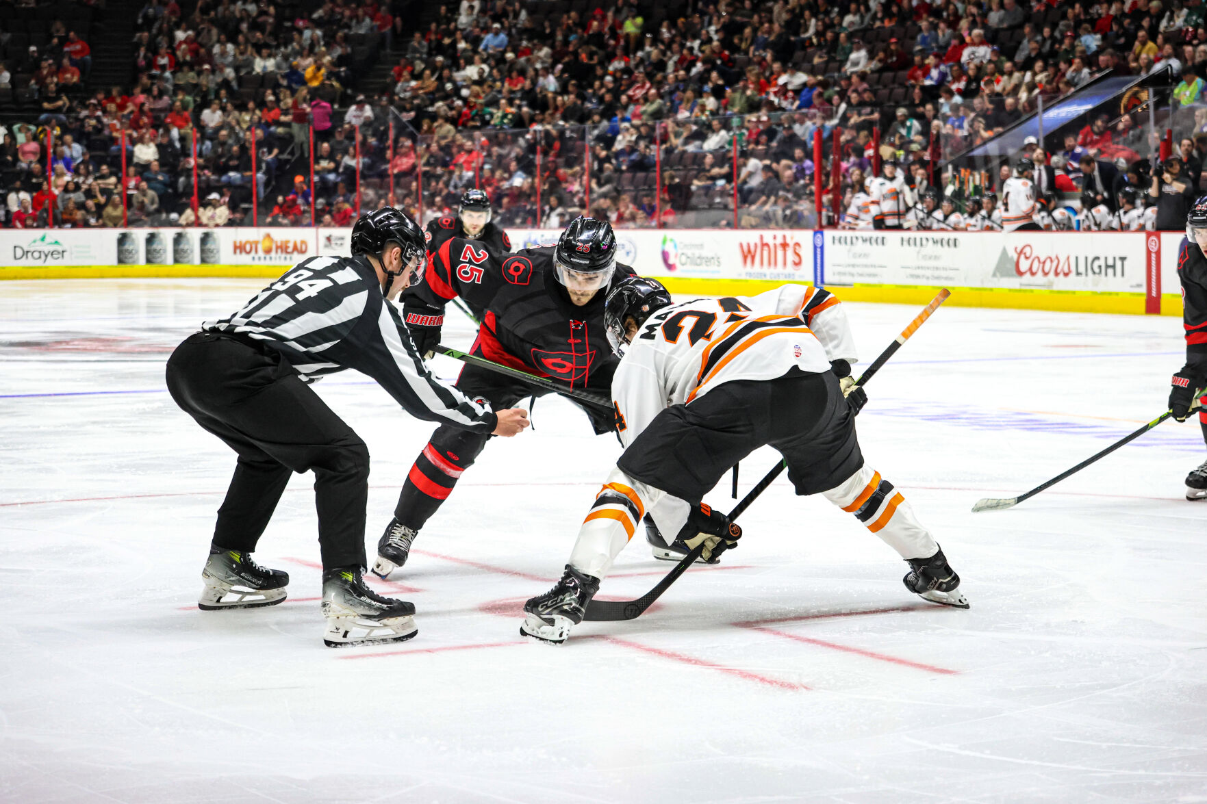 PHOTOS | Cyclones fall to Fort Wayne Komets 3-2 | Gallery | newsrecord.org