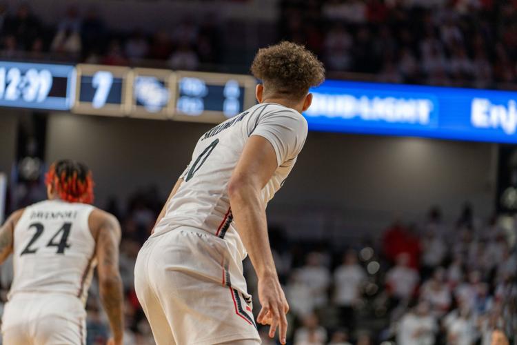 PHOTOS | Men's basketball defeats UCF with a final score of 73-64 ...
