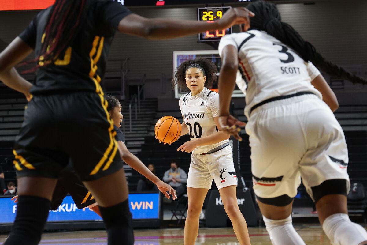 Women's basketball drops season opener to Louisville, looks ahead to ...