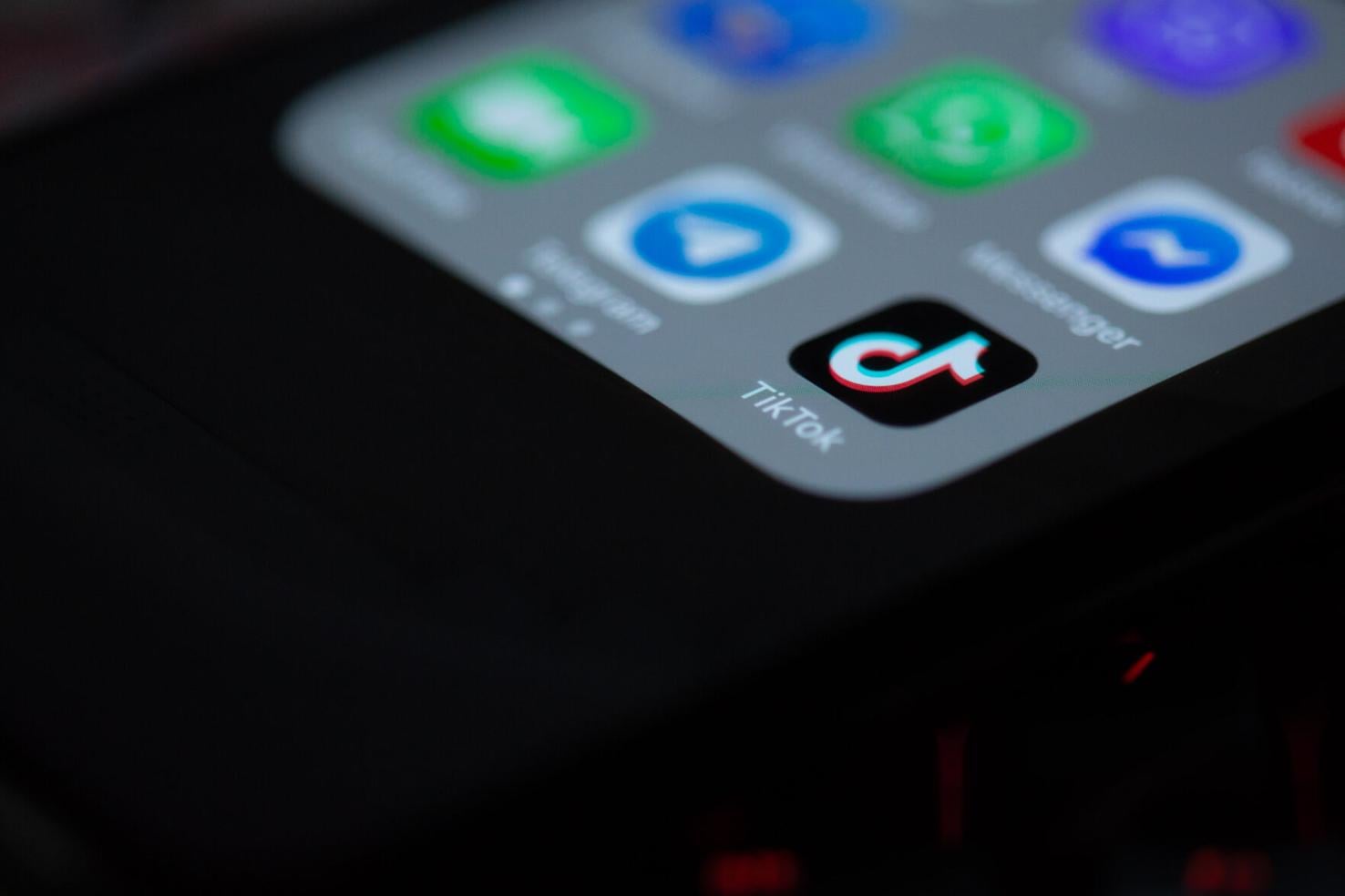 Opinion | Why being offline is the new micro trend | Opinion ...