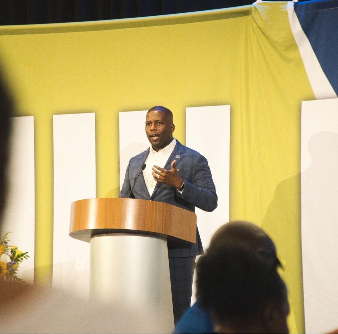 Leaving a legacy - Cincinnati says goodbye to Councilman Reggie Harris ...