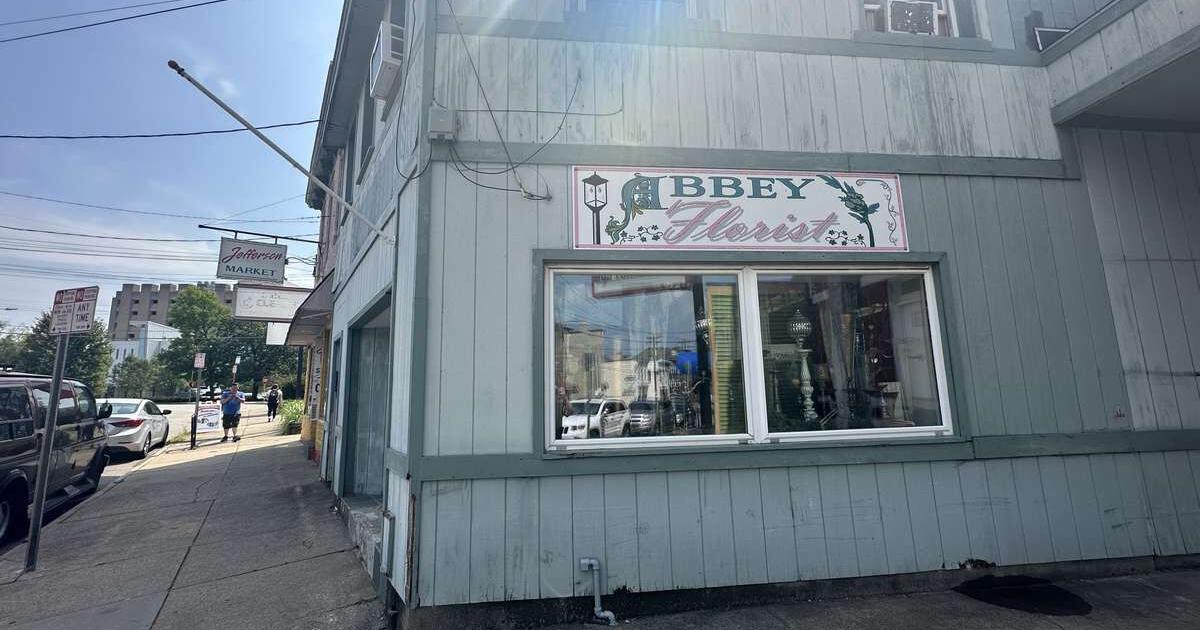 Small business spotlight: Abbey Florist | Life and Arts | newsrecord.org