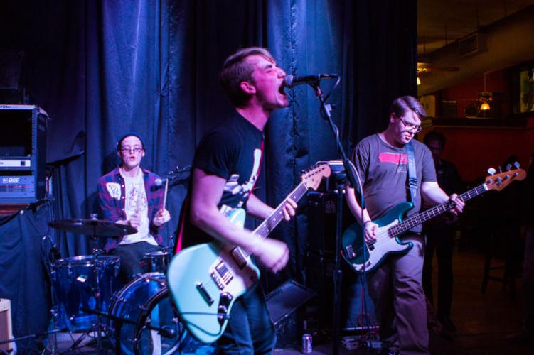 MOTR Pub hosts three performances | Gallery | newsrecord.org