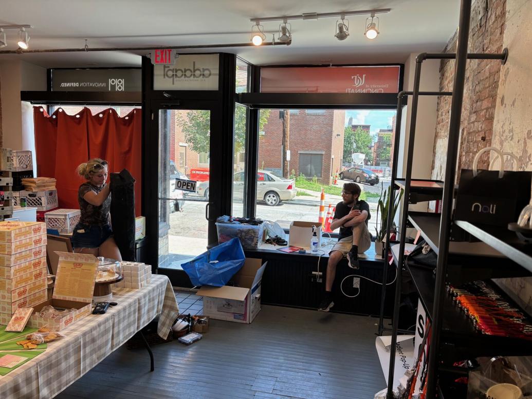 DAAP student-organized Holiday Pop-Up coming to Findlay Market ...