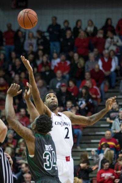 Men’s basketball drops conference play against Tulane | Sports ...