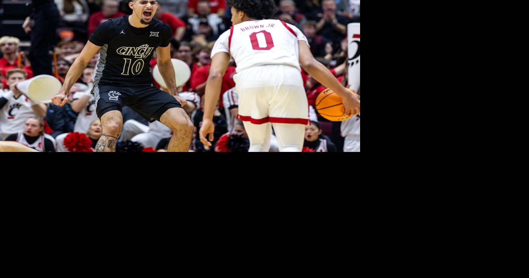 PHOTOS | Men's basketball falls to #6 Louisville 74-64 in Hoops Classic ...