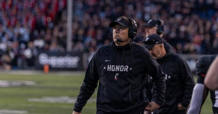 Cincinnati hires Samford's Adam Braithwaite as new safeties coach ...
