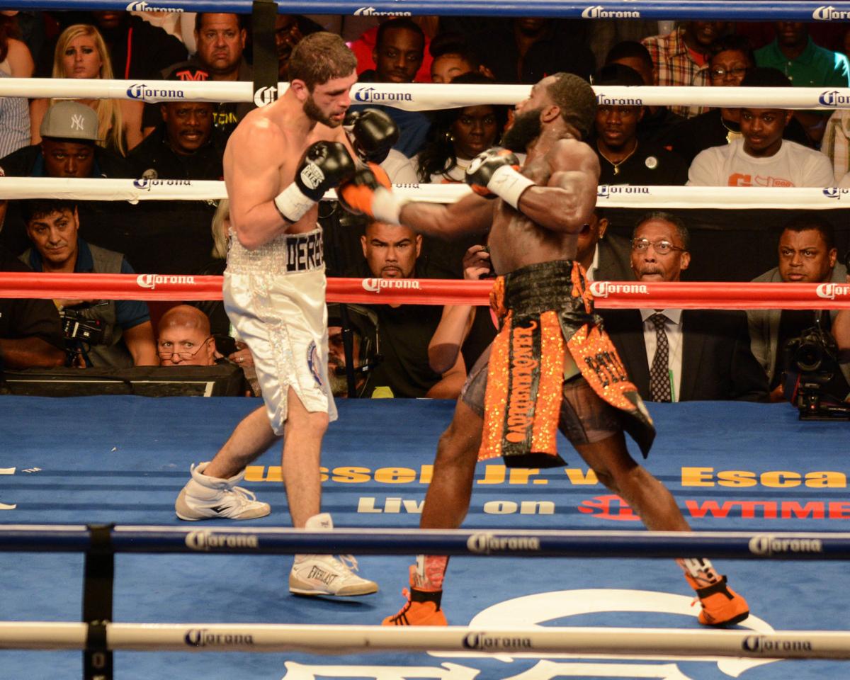 Adrien Broner wins his fourth world title | Gallery | newsrecord.org