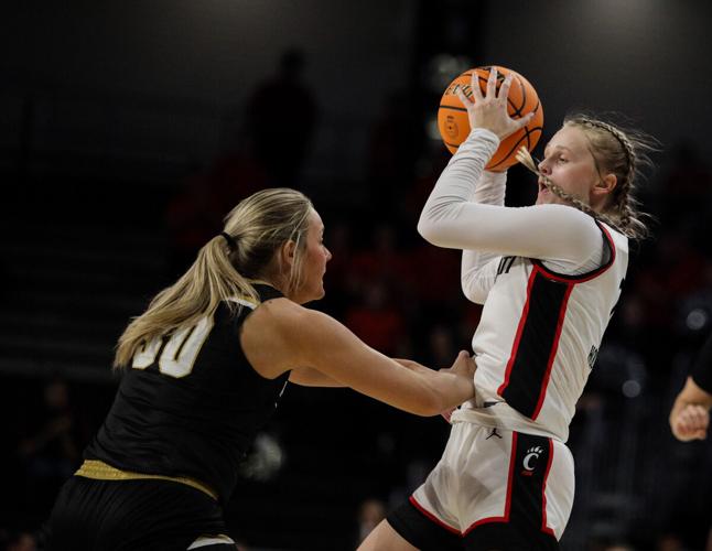 PHOTOS | Women's basketball fall to Fort Wayne Mastodons 84-58 ...
