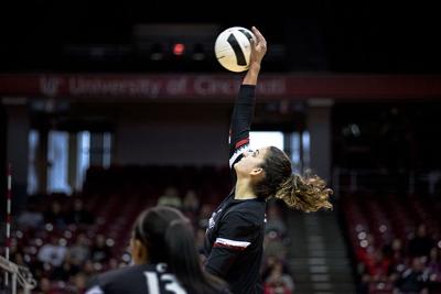 Volleyball looks for berth in NCAA tournament | Volleyball | newsrecord.org