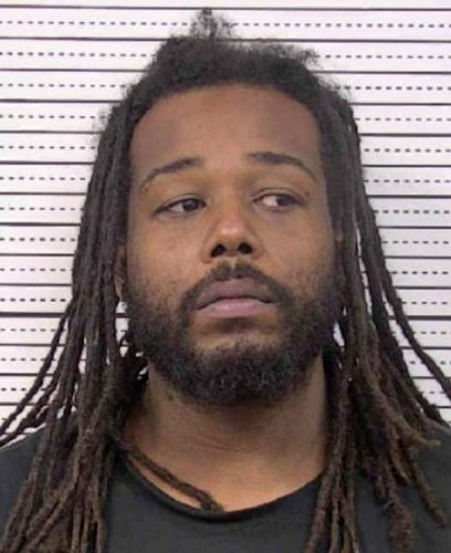 Police: Man beat girlfriend with a piece of wood | News | newstopicnews.com