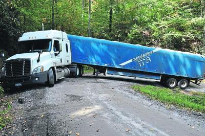 Tractor-trailer stuck after missing turn | Local News | newstopicnews.com