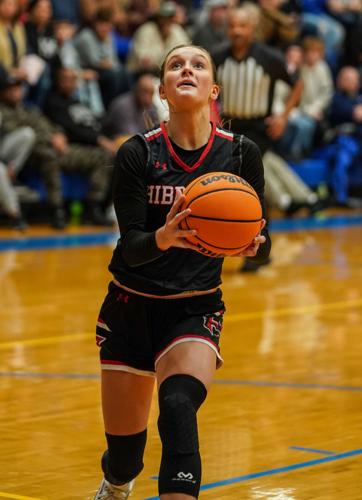Lady Panthers dominate Lady Warriors | Sports | newstopicnews.com
