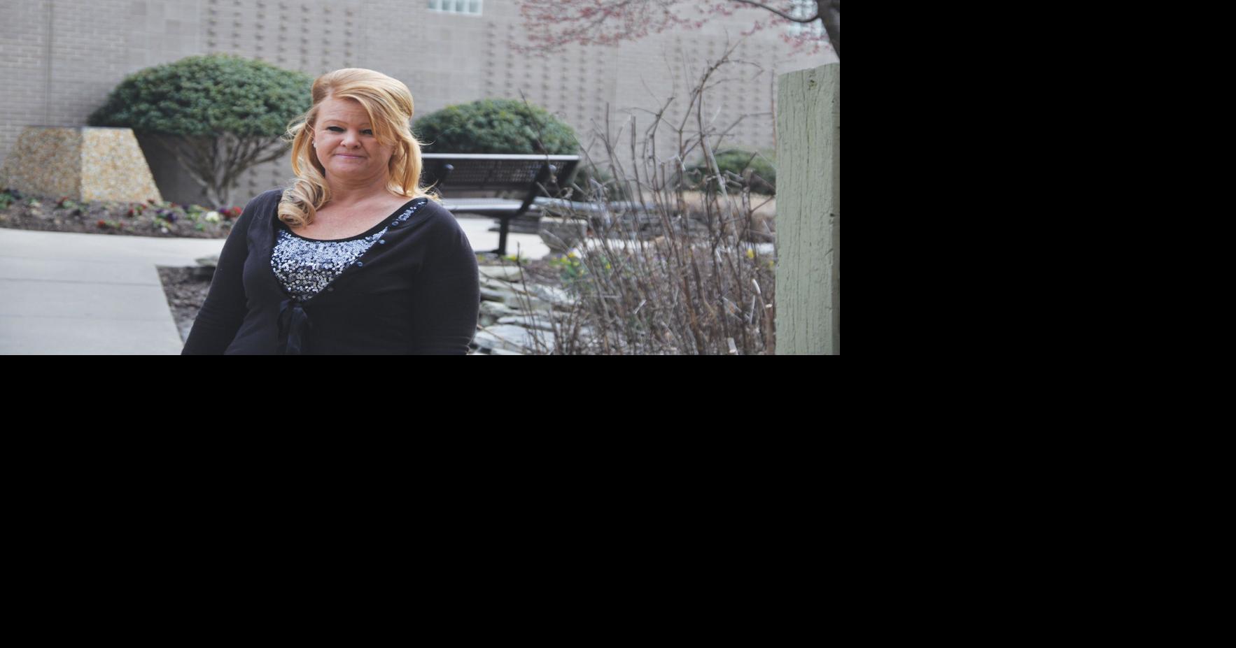 Scholarship paves the way for single mom Stephanie Livingston | Local ...