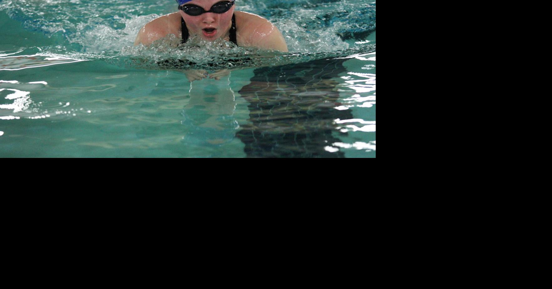 Prep swimming dives into competition | Sports | newstopicnews.com