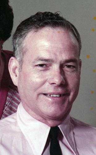 Arnold Walker | Obituaries | newstopicnews.com