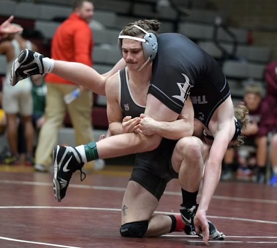 Honer, Watts, Pereira take titles | Sports | newstopicnews.com