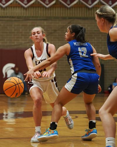 South Caldwell girls fall to Titans | Sports | newstopicnews.com