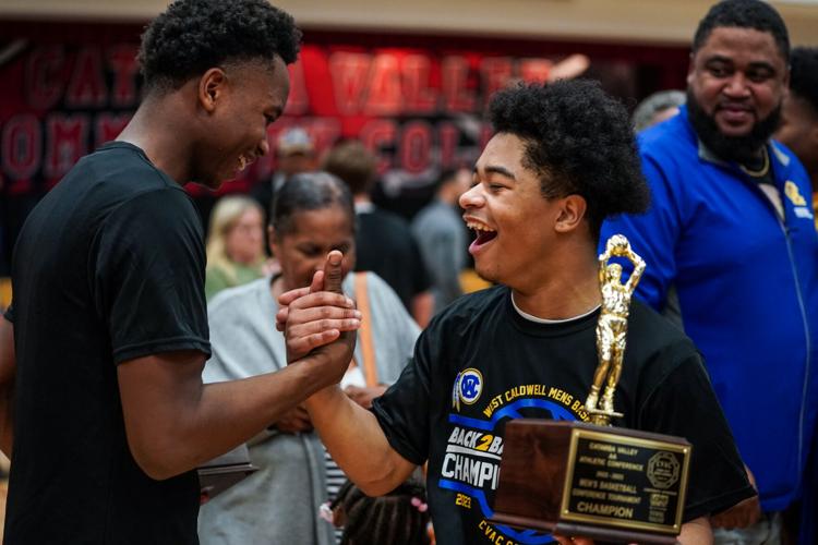 Warriors again take CVAC | Sports | newstopicnews.com