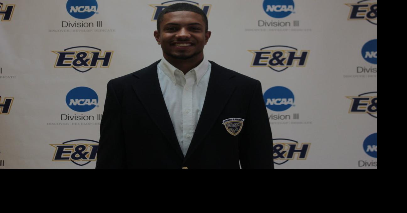 Former Fort player helps lead college team