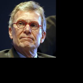 Daschle withdraws nomination