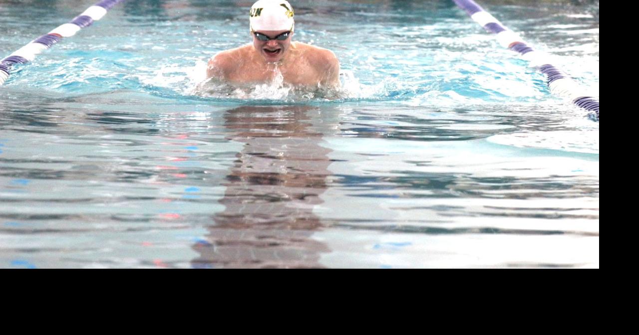 Wilson swimmers to compete in states