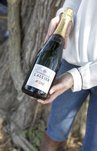On the Circuit: Les Dames d'Escoffier Presents: Champagne & Chicken ...