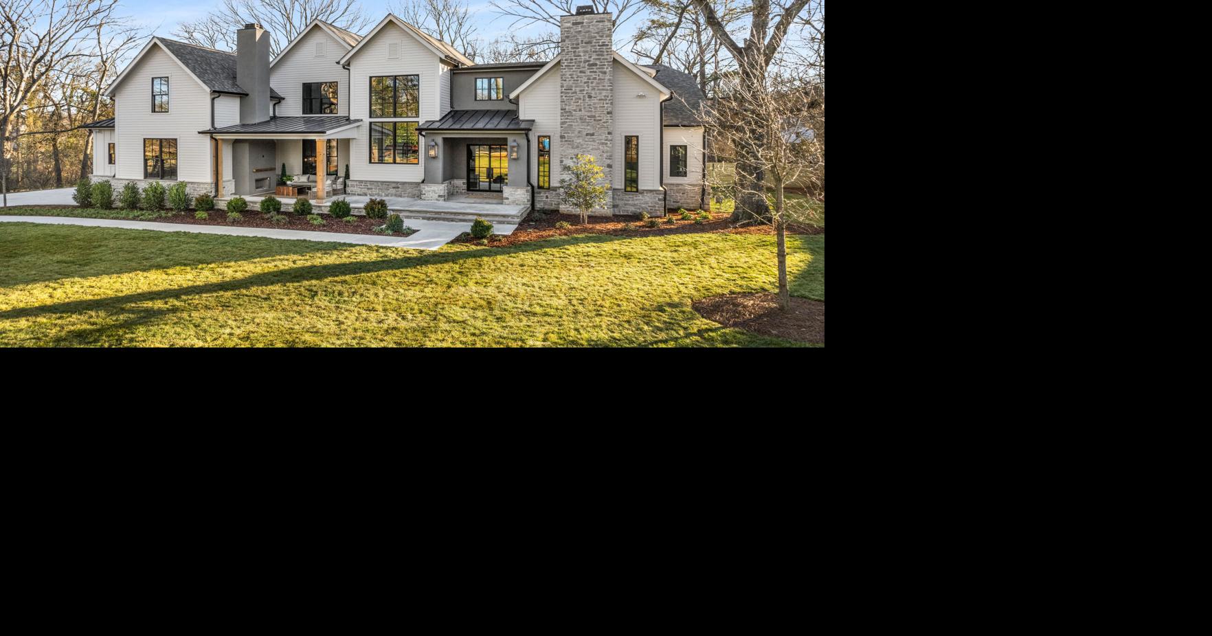 Homes of Distinction: 899 Van Leer Drive | Homes + Interiors ...