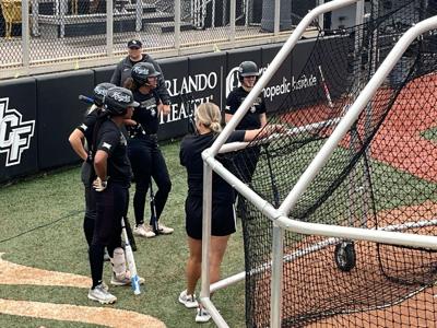 UCF softball's senior Knights are shooting for the stars this season ...