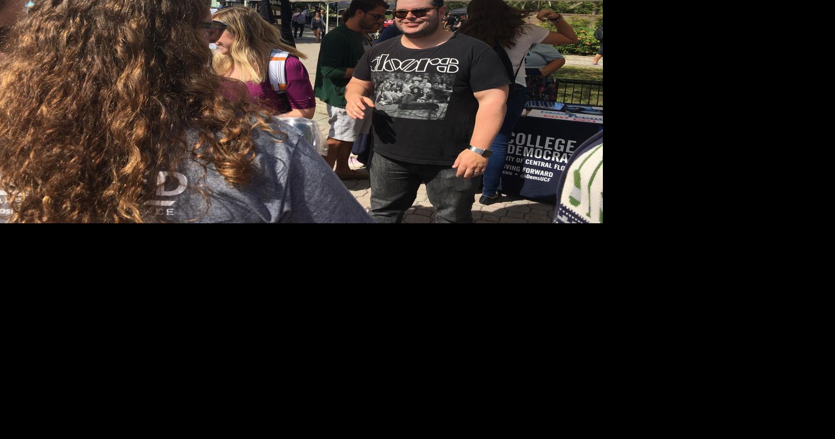 Josh Gad of "Frozen" promotes Hillary Clinton at UCF | News | NSM.today