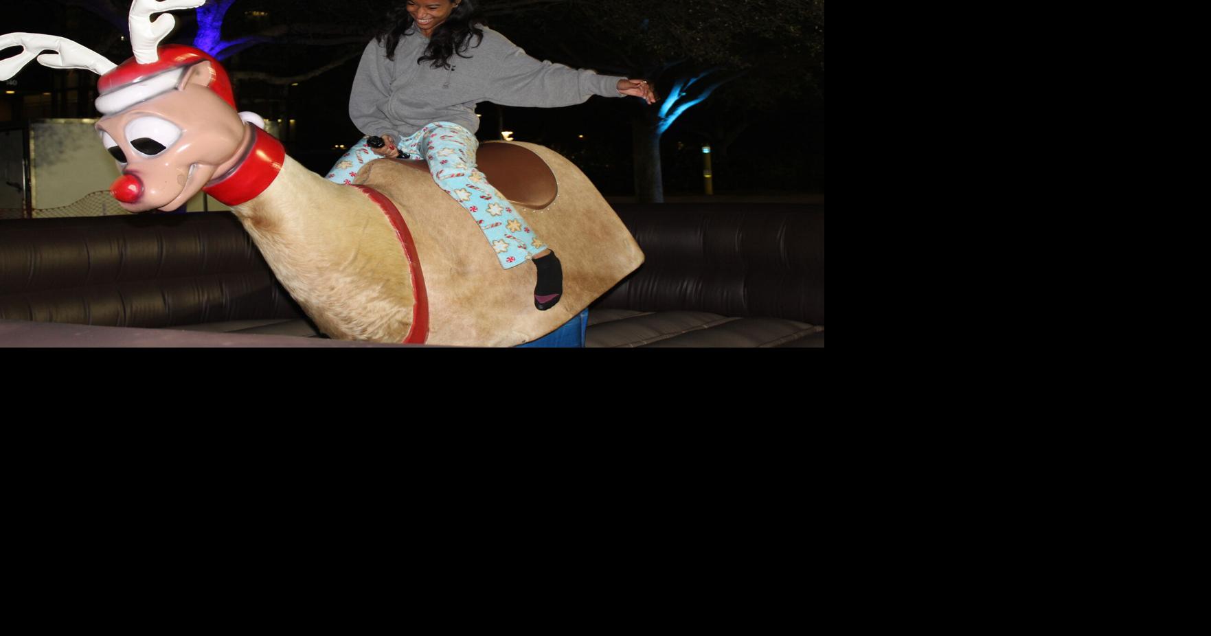 Winter wonderland takes over Memory Mall with ice rink, mechanical ...