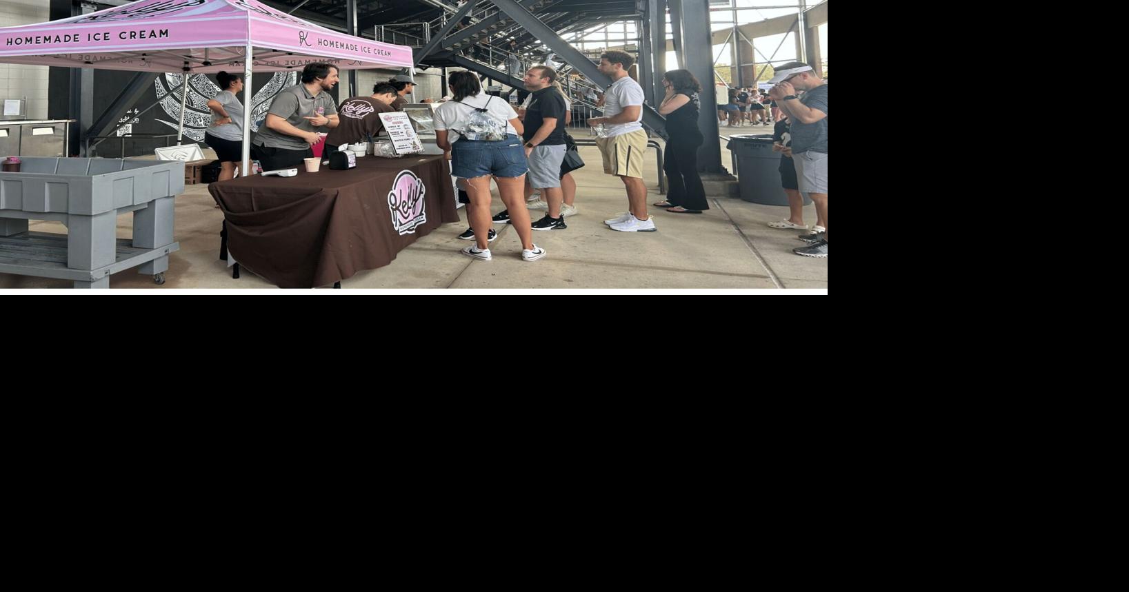 UCF fans cool off with Kelly's ice cream during home football games ...