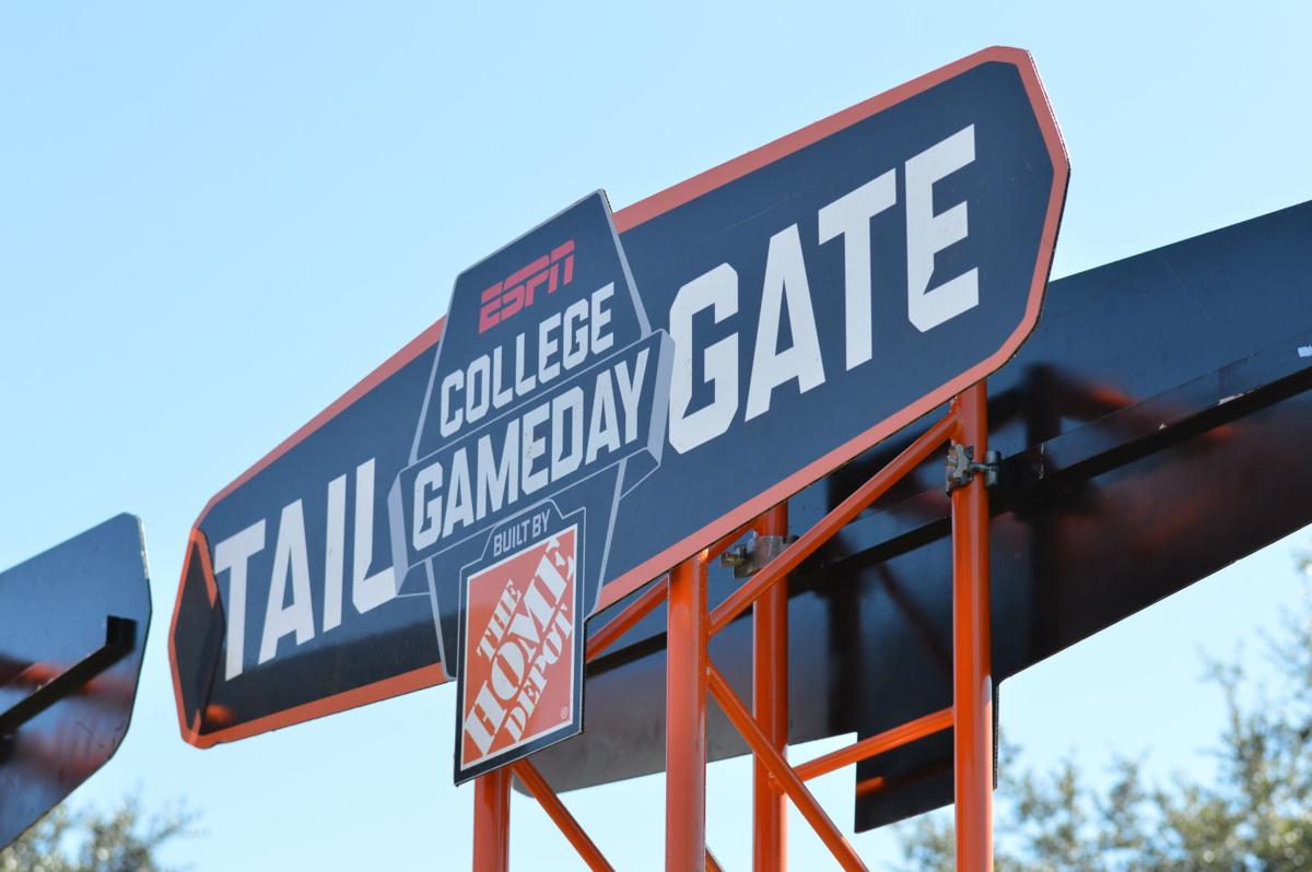 College GameDay hosts excited for first-ever UCF show | Sports | NSM.today