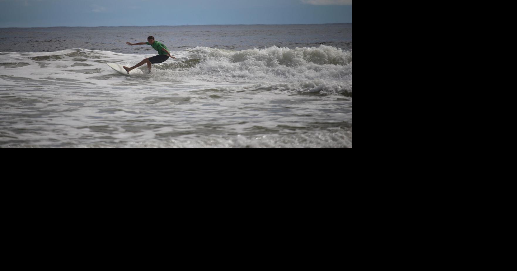 Photos: UCF Surf Club shreds in first competition of the semester ...