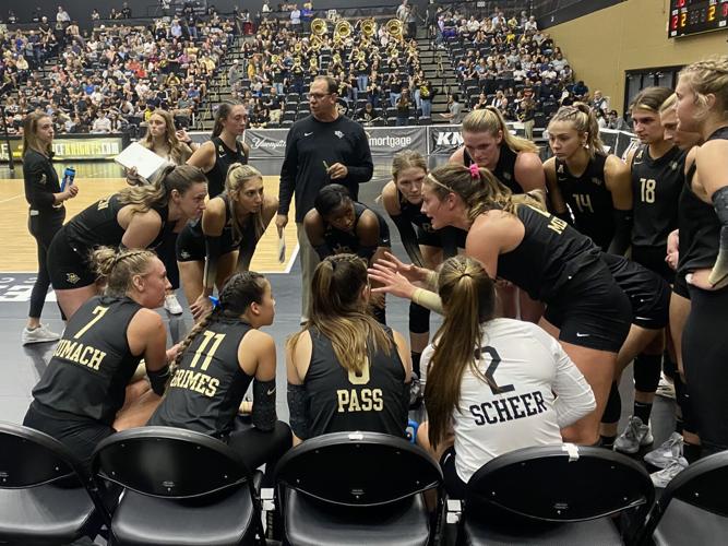 From rivals to co-champions: UCF volleyball beats Houston to win 5th ...