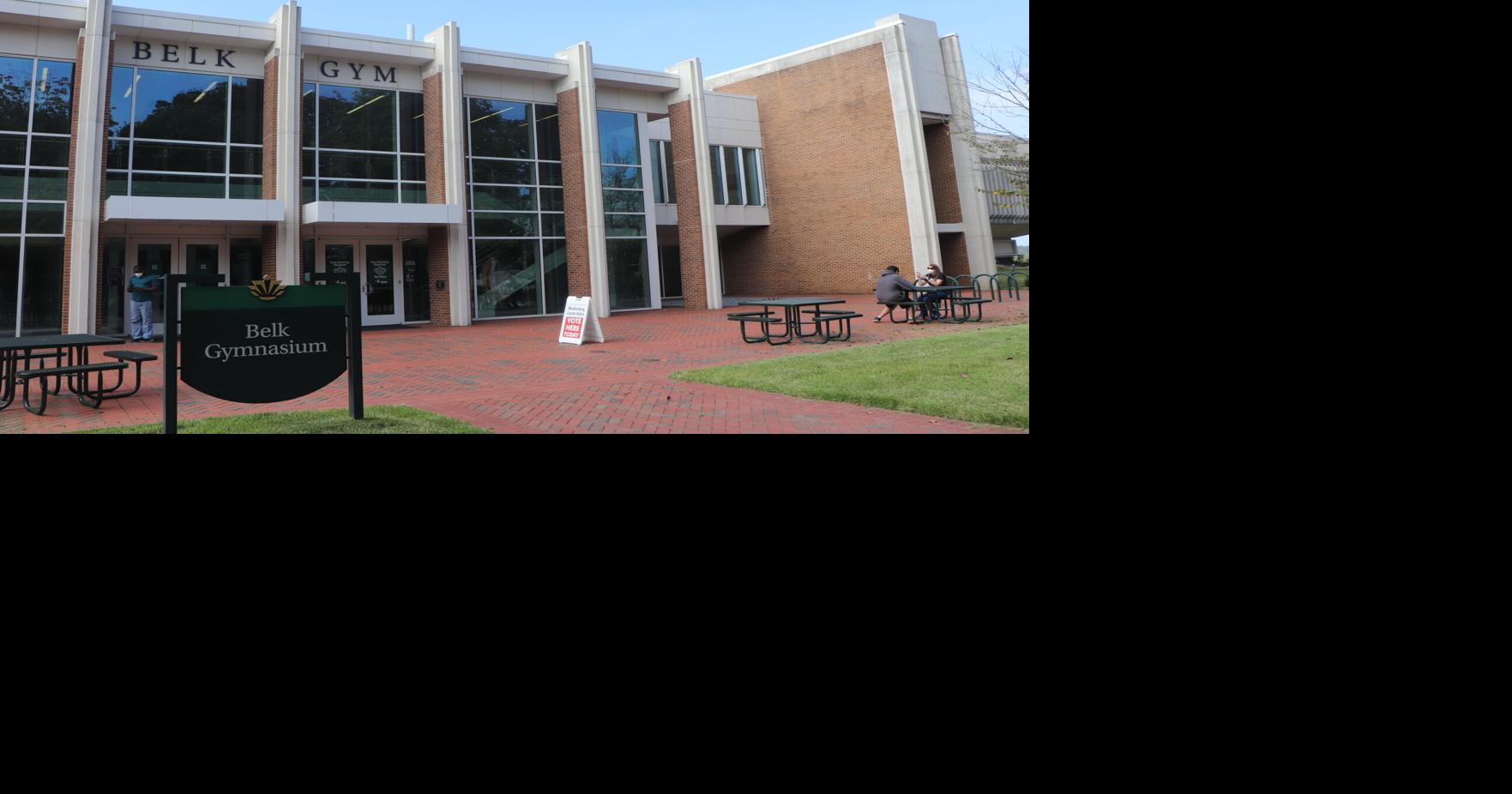 Early voting at Belk Gym begins | News | ninertimes.com