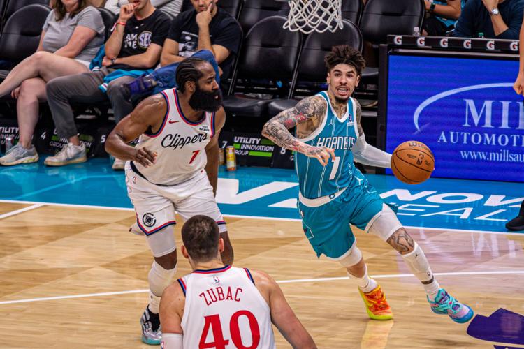 Hornets find life in Week 6 | Sports | ninertimes.com