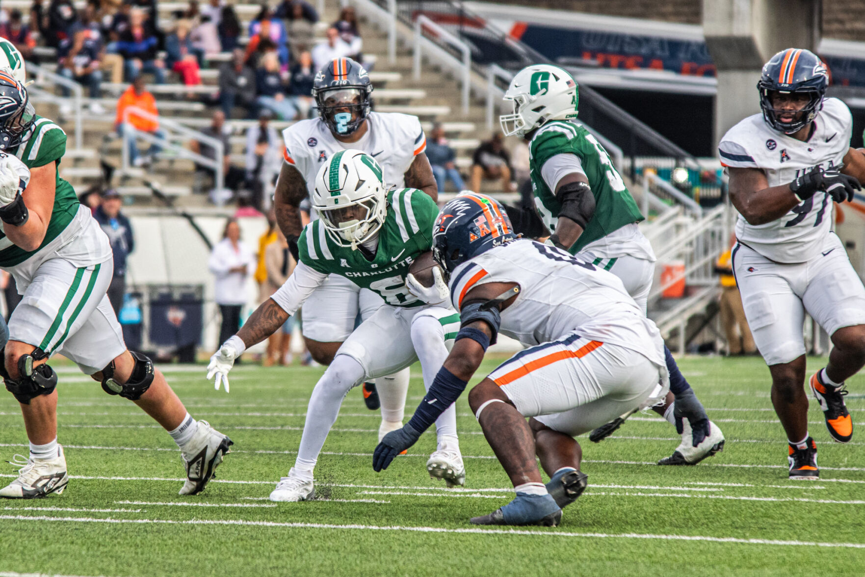 Charlotte football aims to put the No.4 Georgia Bulldogs on a short ...