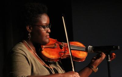 Fall Talent Show attracts hundreds of students | News | ninertimes.com