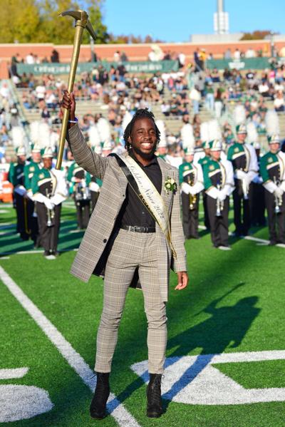 UNC Charlotte selects Ra'Quan Leary as 2022 Golden Niner | News ...