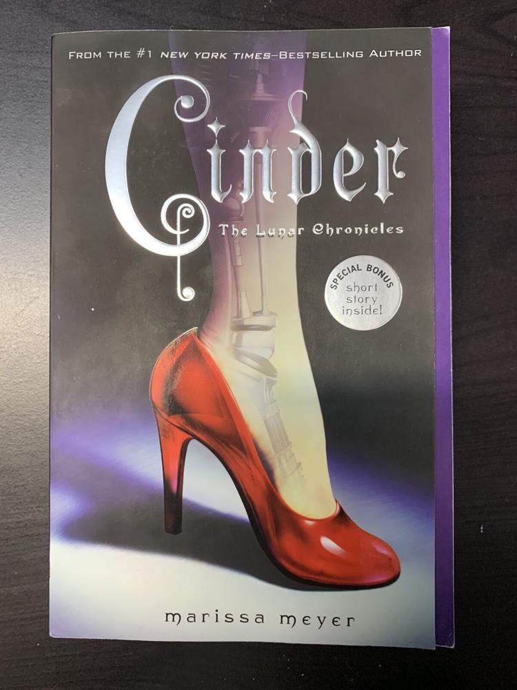 Book Review: “Cinder” by Marissa Meyer | Arts And Culture | ninertimes.com