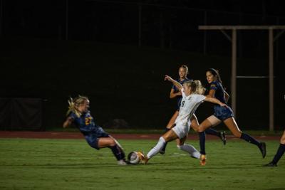 Emma Wakeman's third straight clean sheet leads Charlotte women’s ...