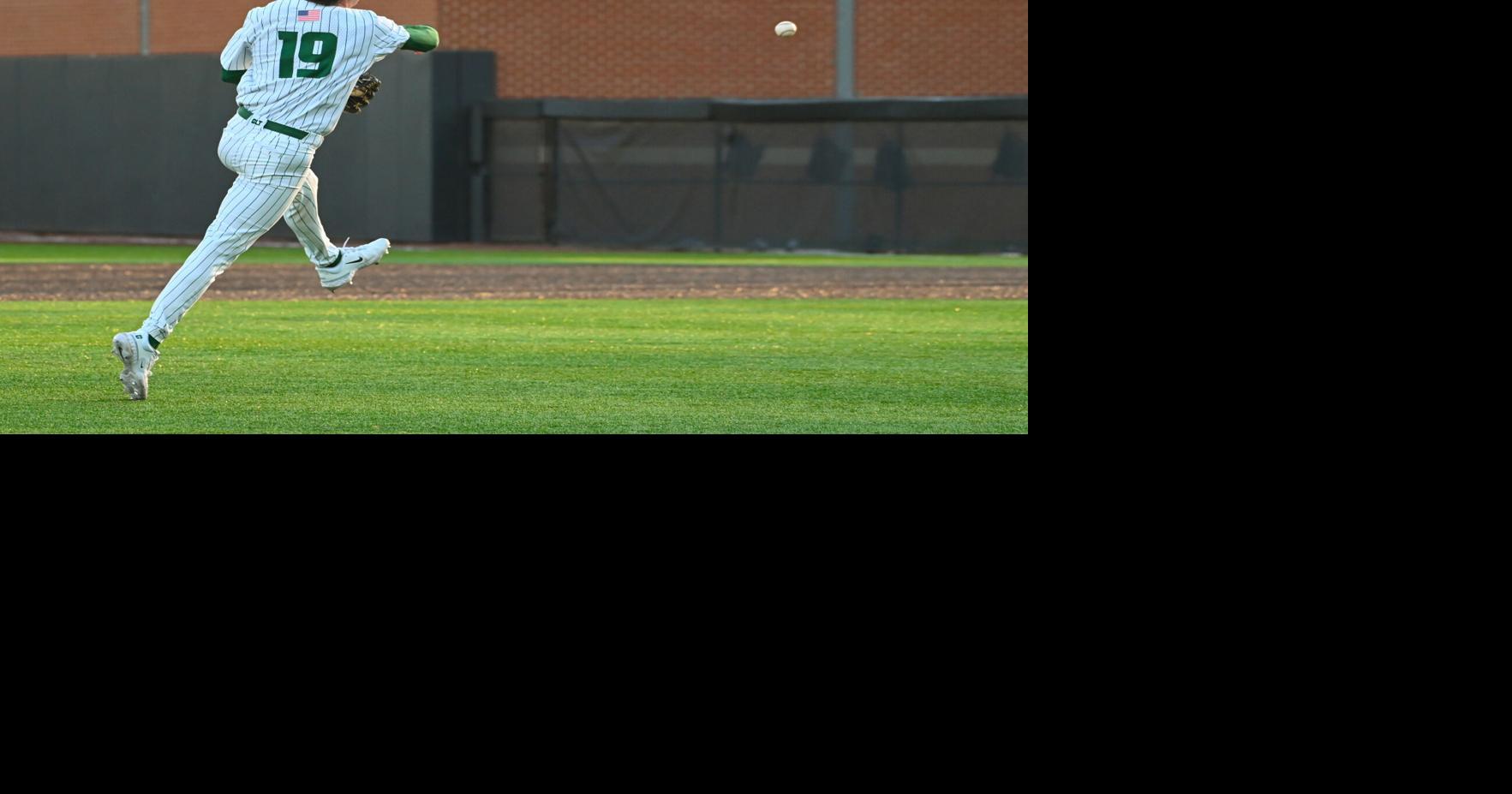 Charlotte baseball drops first two but wins finale in series against ...