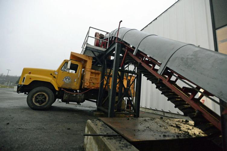 State legisalture considers, nearly passes bill to ban sewage sludge ...